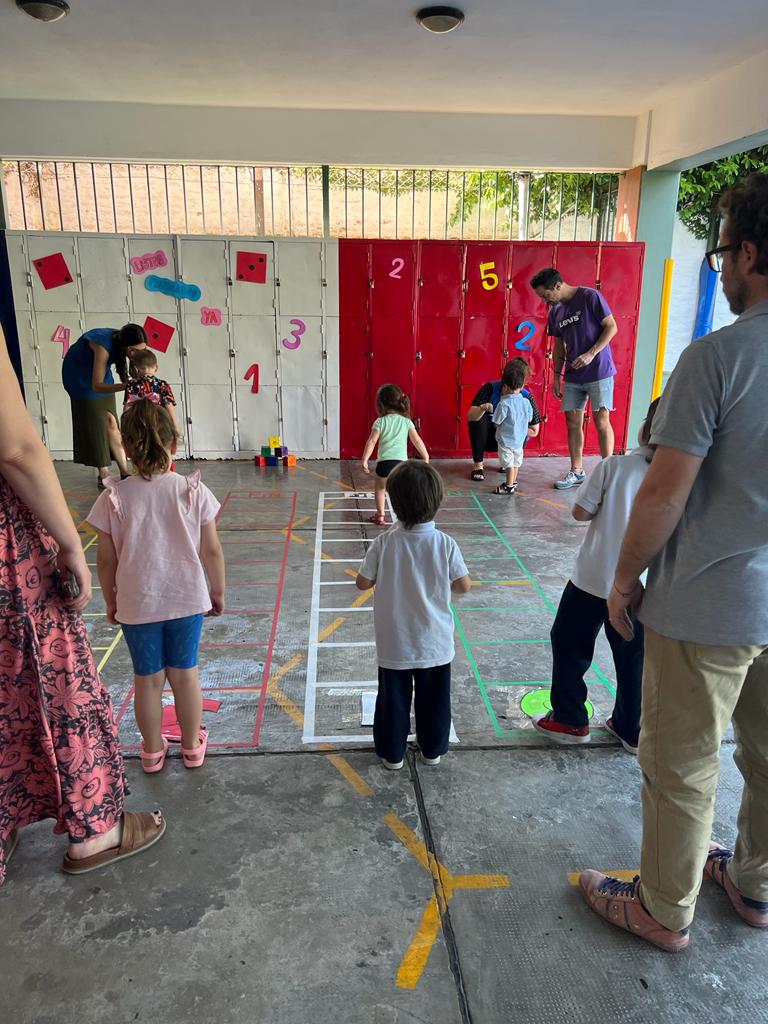 Desafíos matemáticos en Jardín / Défis mathématiques en maternelle ... Desafíos matemáticos en Jardín / Défis mathématiques en maternelle ...